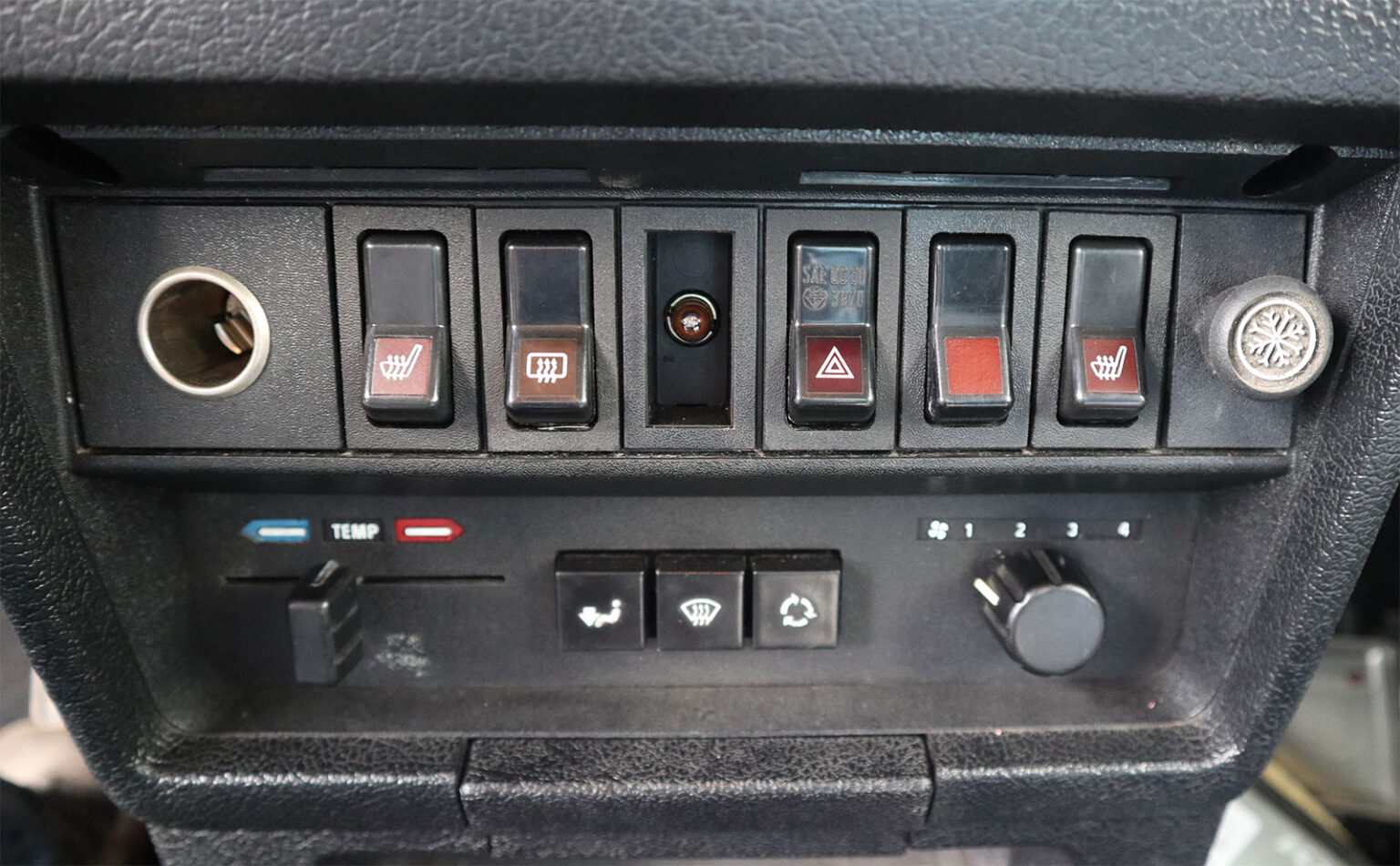 Klimaanlageneinbau Volvo 240 - Volvo Klimaservice